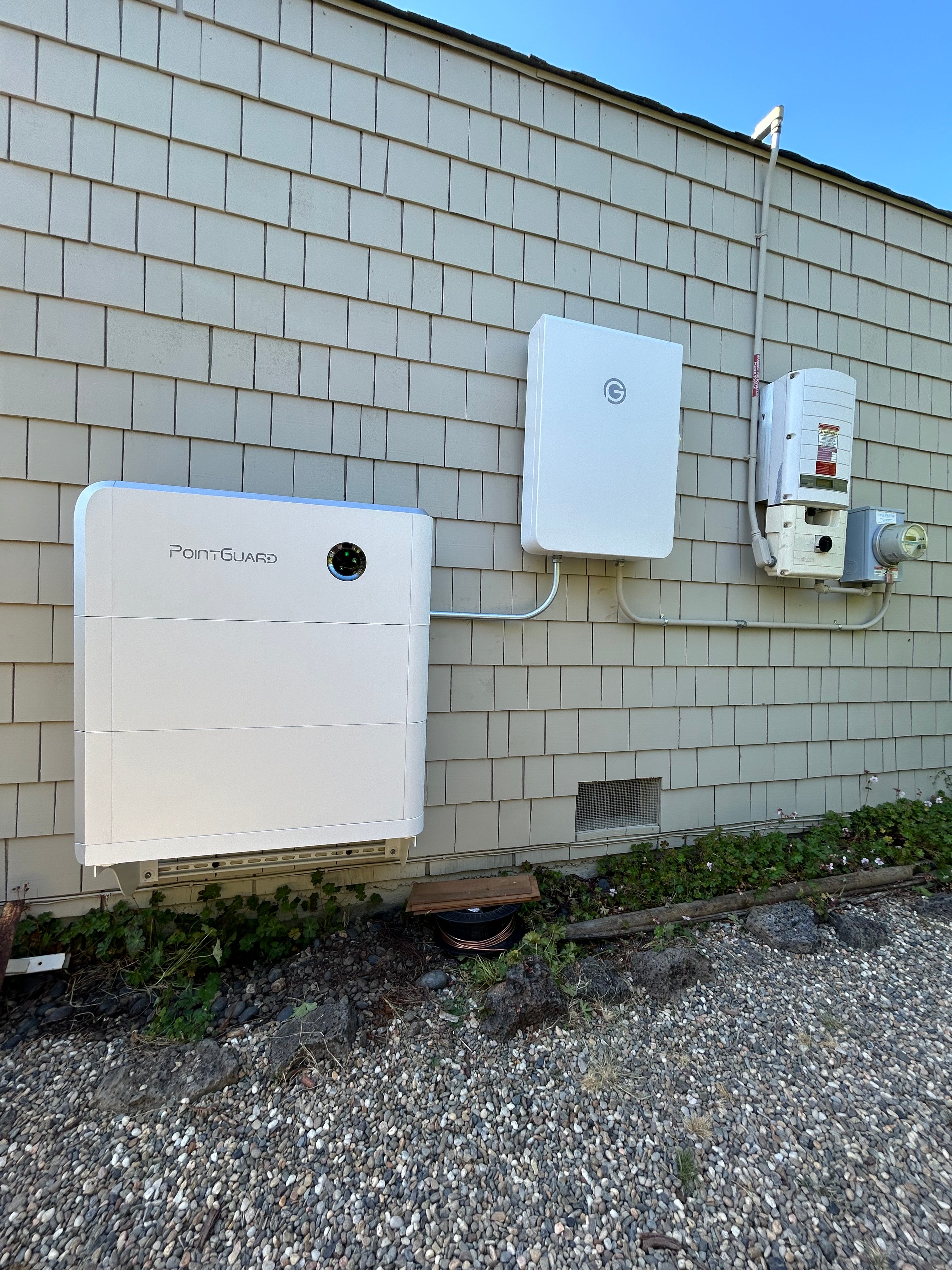 PointGuard Home Energy System ALL-IN-ONE 11.4kW Hybrid Controller | 11 ...